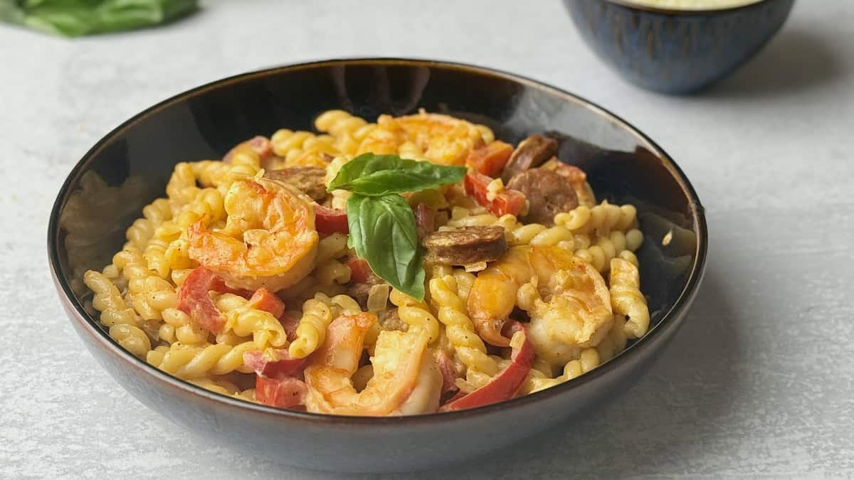 Easy Chorizo And Shrimp Pasta With Cream Cheese | Mamazilla