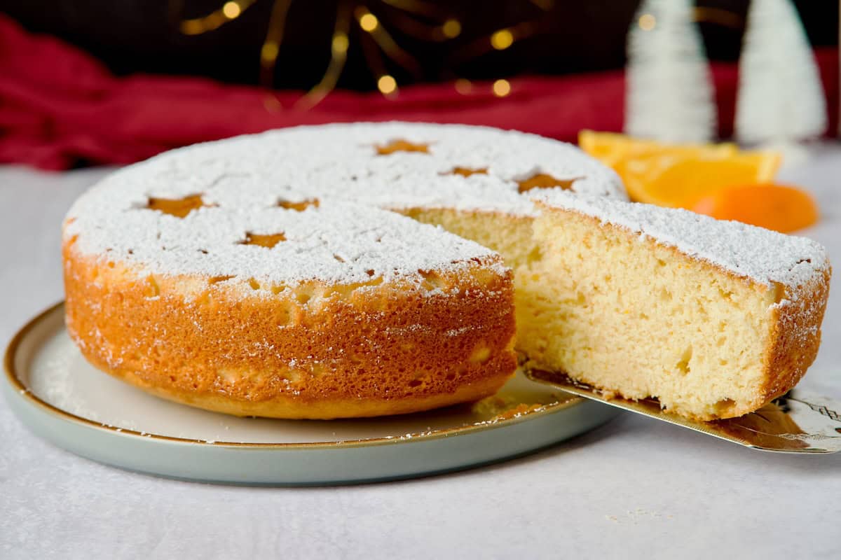 Greek New Year Cake Recipe - Vasilopita | Traditional Greek Cakes ...