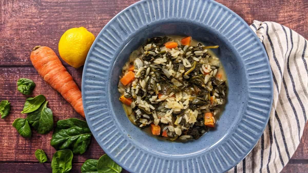 Spanakorizo - Greek Rice With Spinach Stew | Mamazilla